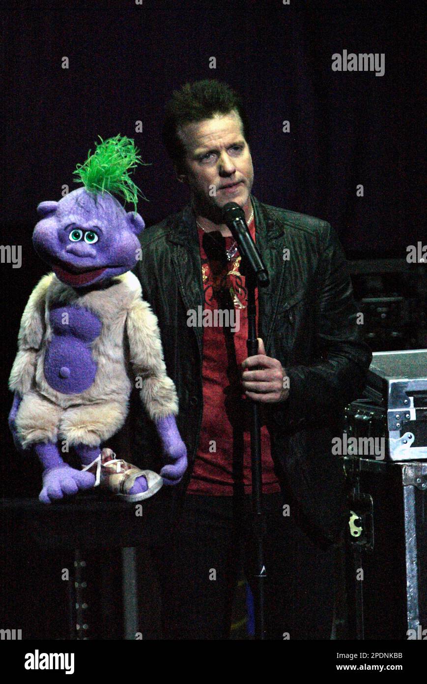 Jeff dunham puppets hi-res stock photography and images - Alamy