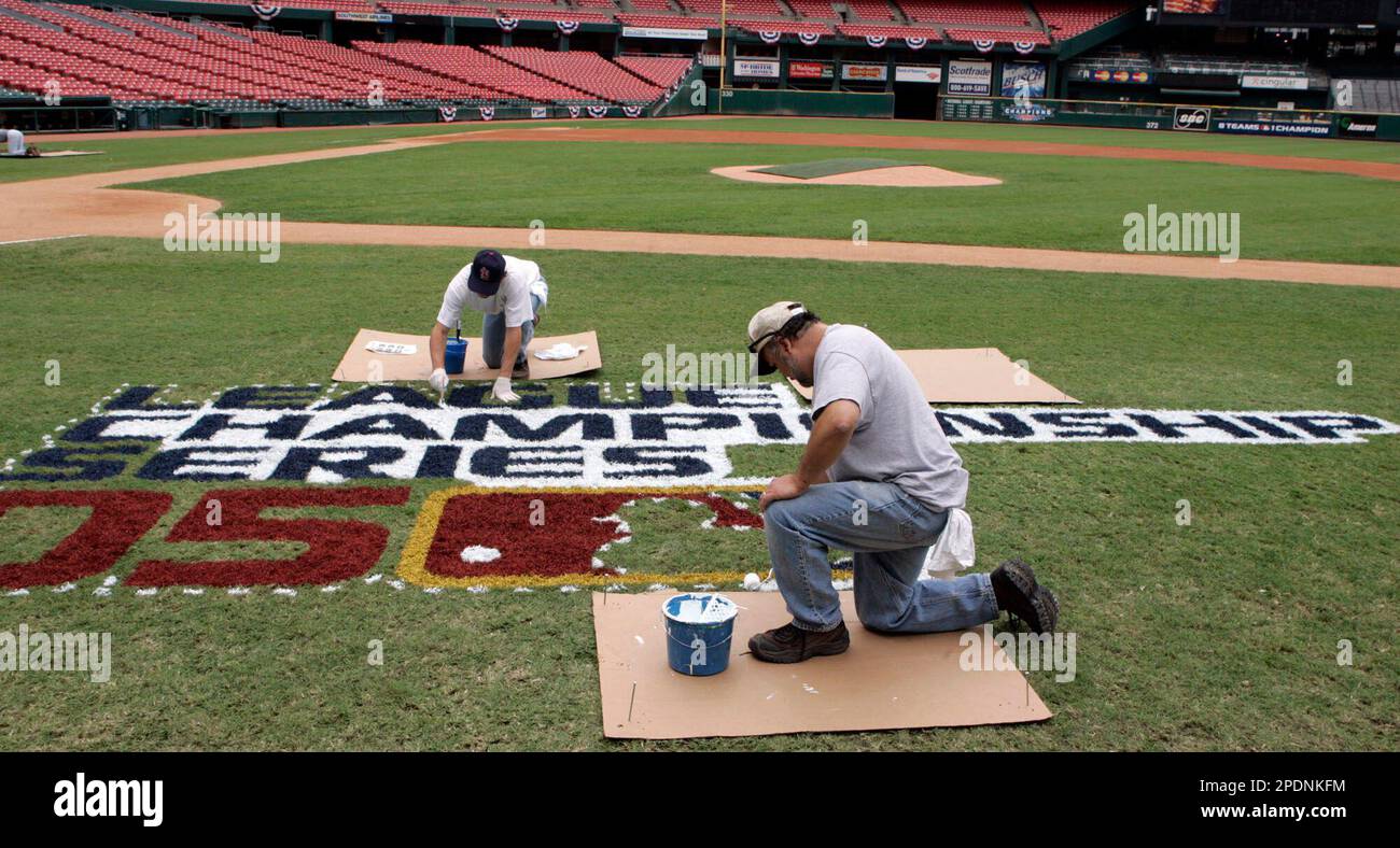 Scott Basler, left, and Eugene Gallegos, both painters with Warren ...