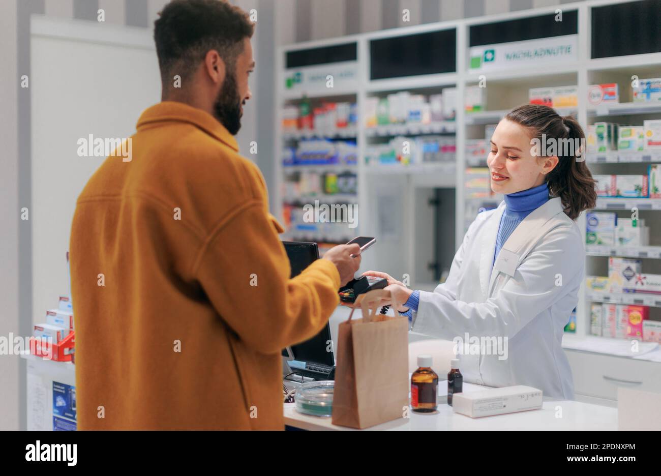 Dosing card hi-res stock photography and images - Alamy