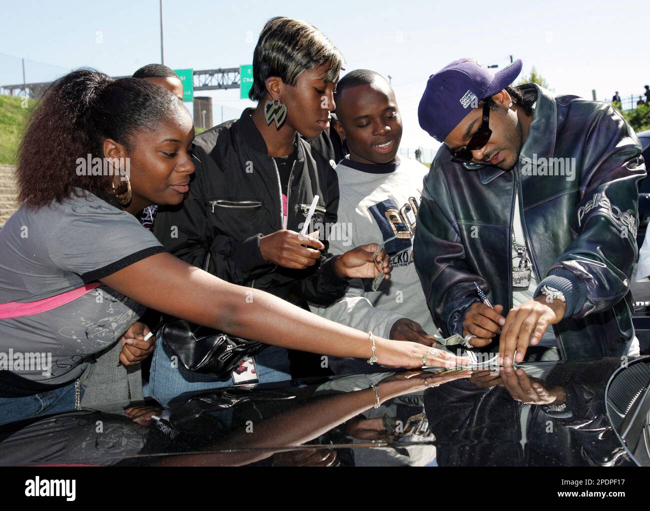 Rapper Jim Jones signs autographs outside Sovereign Bank Arena after ...