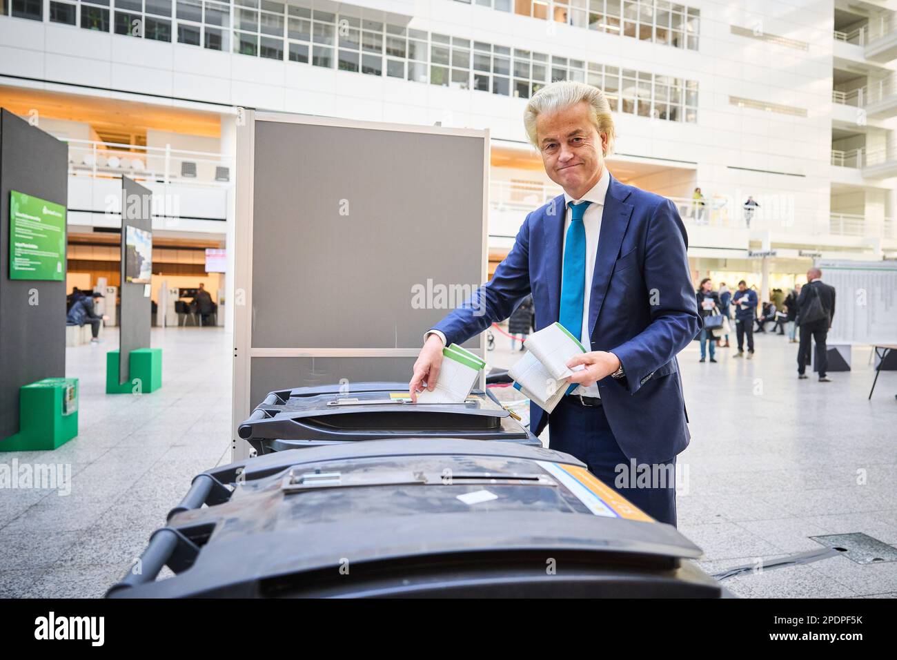 THE HAGUE - PVV leader Geert Wilders casts his vote for the provincial ...