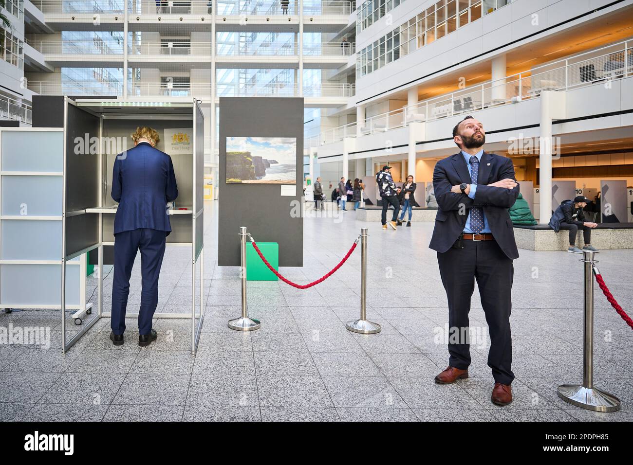 THE HAGUE - PVV leader Geert Wilders casts his vote for the provincial ...