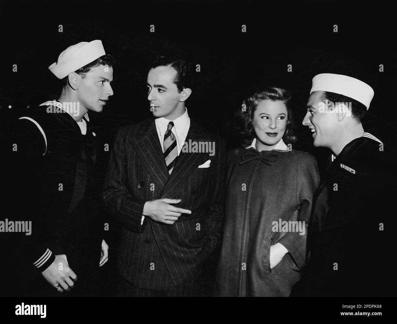 1945 is an american singer hi-res stock photography and images - Alamy