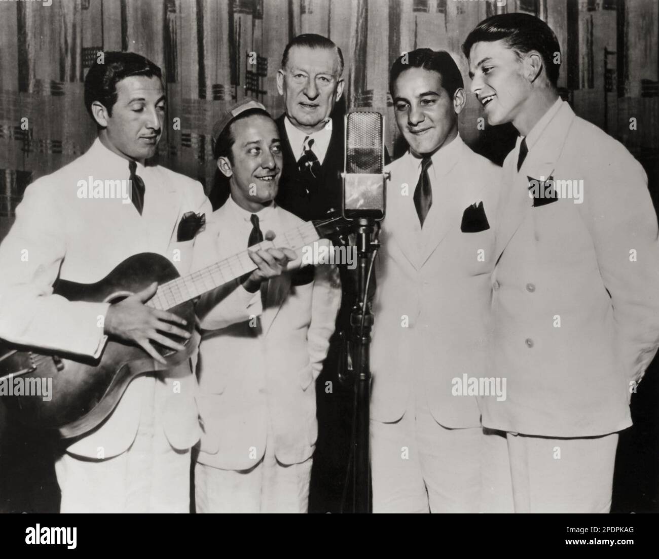 Major bowes amateur hour hi-res stock photography and images - Alamy