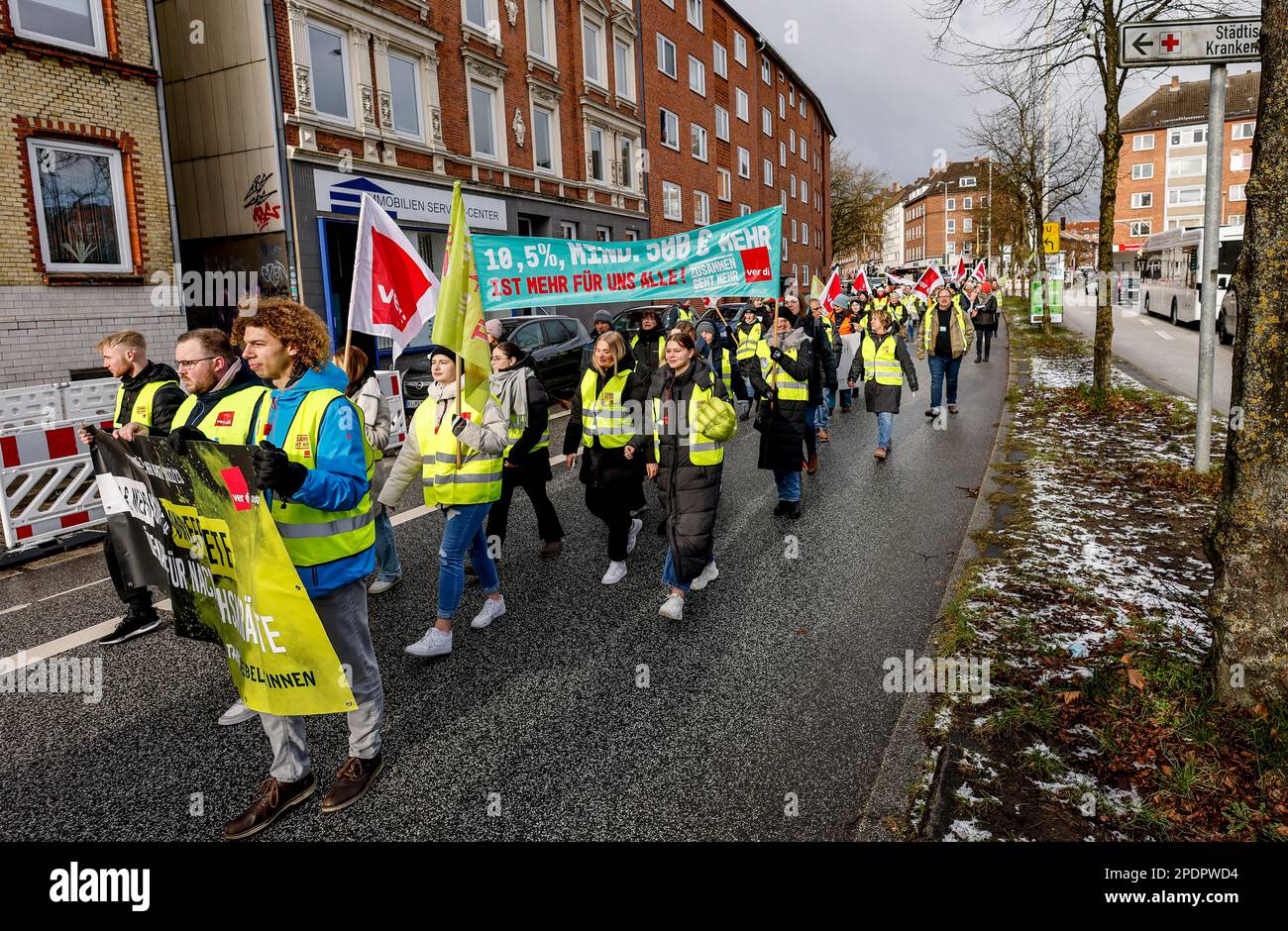 Kiel, Germany. 15th Mar, 2023. Employees of the Municipal Hospital walk ...