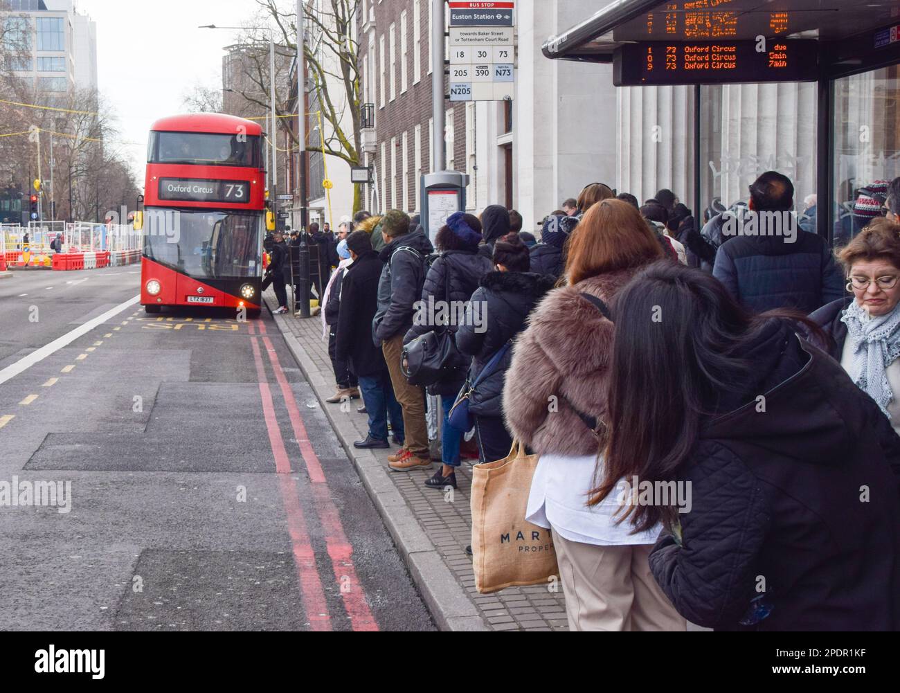 Over crowded subway train hi-res stock photography and images - Alamy