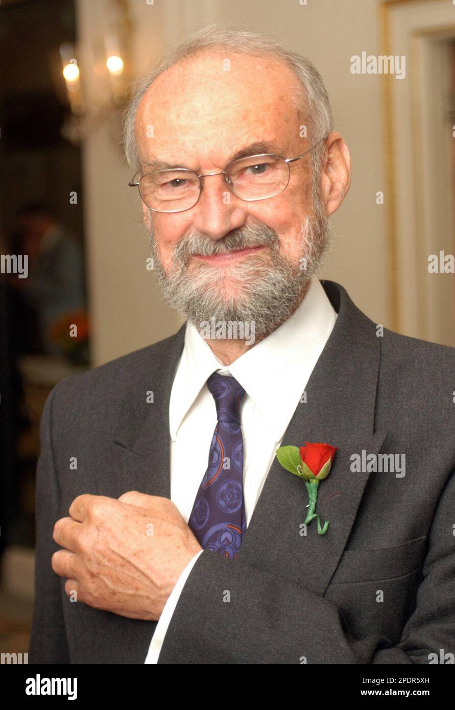 Dr. Edwin Southern of Oxford University receives the 2005 Lasker Award ...