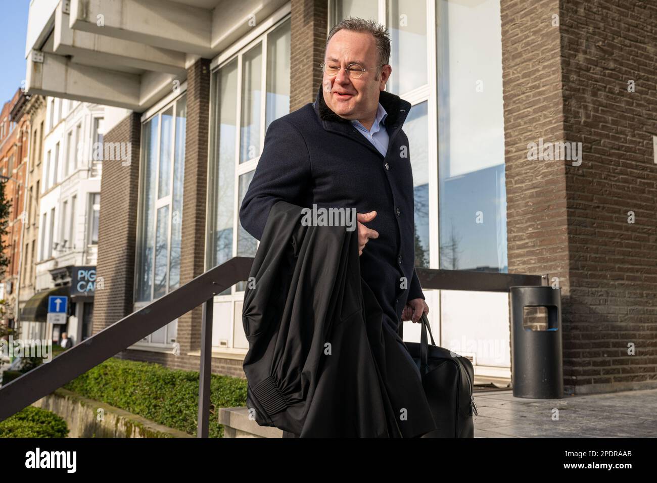 Lawyer Eric Boon arrives for a session of the case before the Antwerp ...
