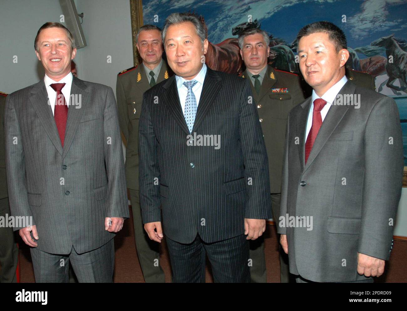 From left : Russian Defense Minister Sergei Ivanov, Kyrgyz President ...