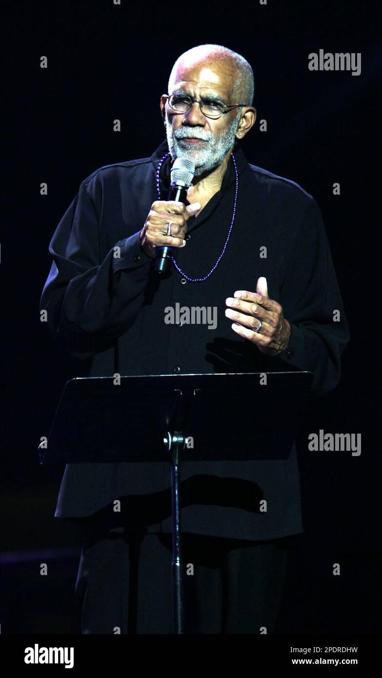 Ed Bradley hosts the "From the Big Apple to the Big Easy" benefit ...