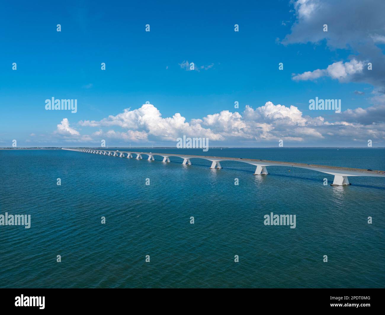 Aerial road sea estuary hi-res stock photography and images - Alamy