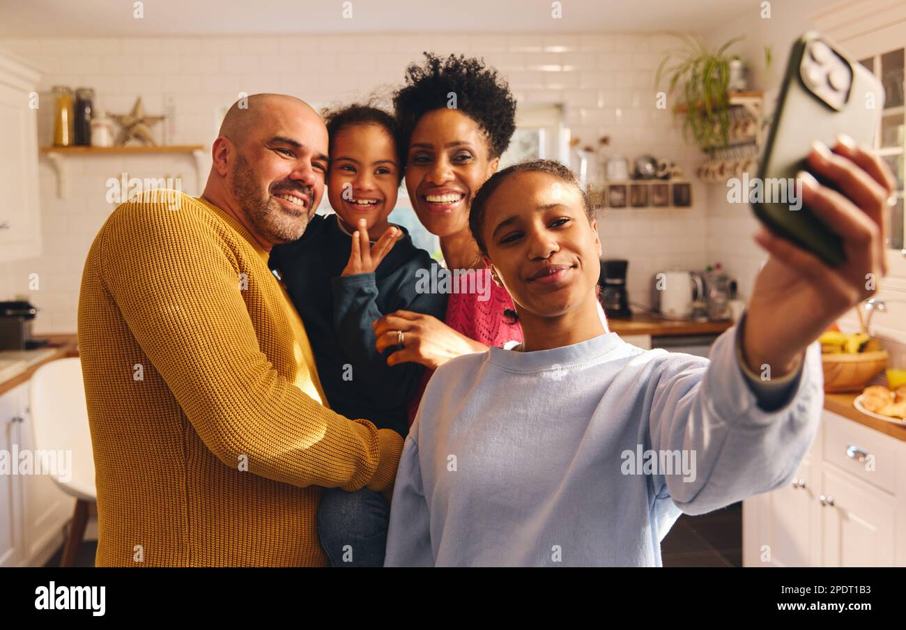 Teen boy girl taking hi-res stock photography and images - Alamy