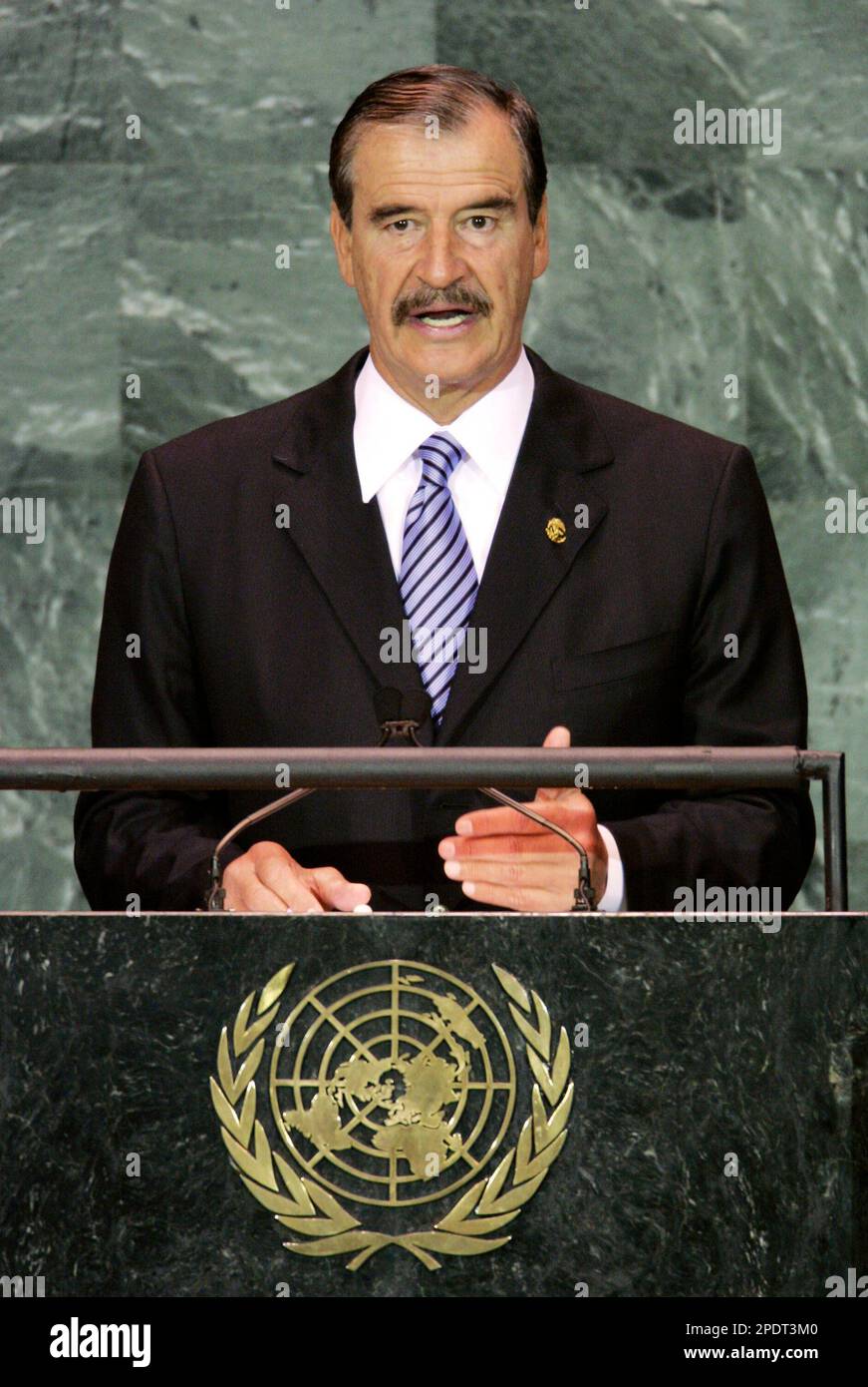 Mexican President Vicente Fox addresses the 2005 World Summit at the ...