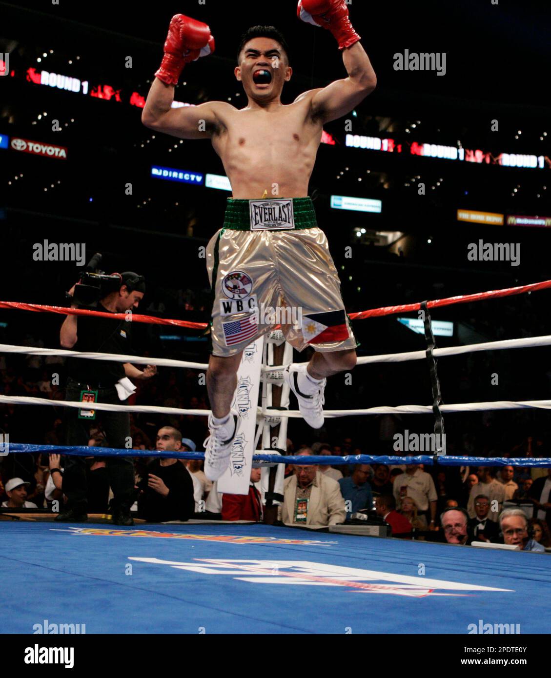 Brian Viloria, from Waipahu, Hi., reacts after his first-round knockout ...