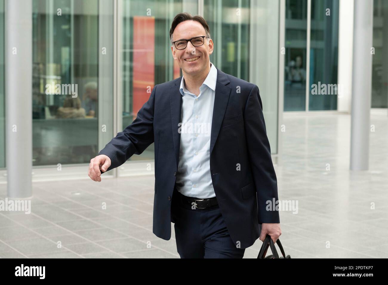 Marc SPIEKER, management member, CFO, CFO, on his way to the press ...