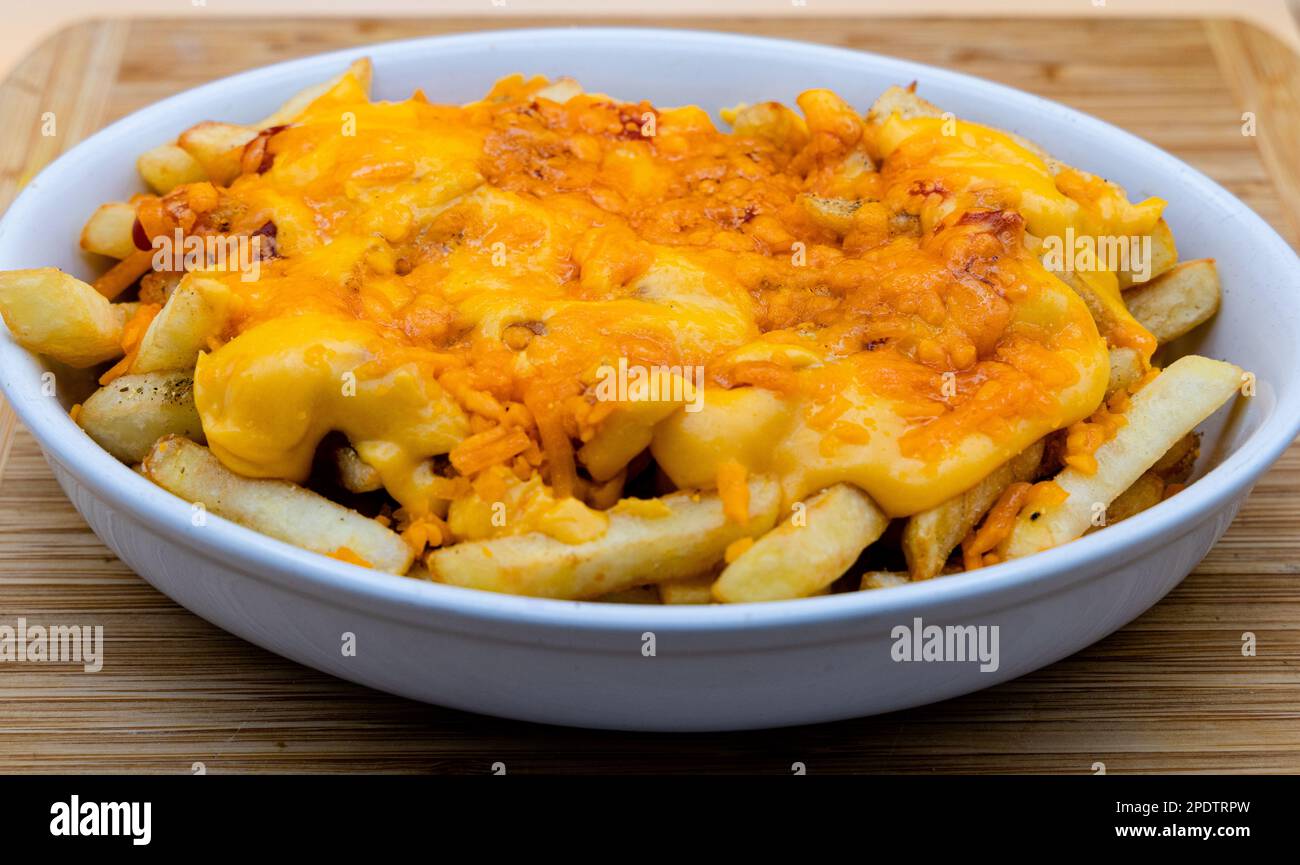 Ramadan Food - Cheesy Chips - Chips with Melted and grilled Cheese ...
