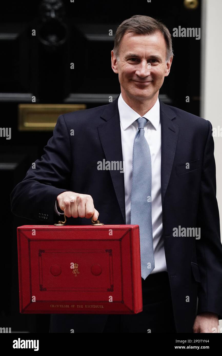 Chancellor of the Exchequer Jeremy Hunt leaves 11 Downing Street ...