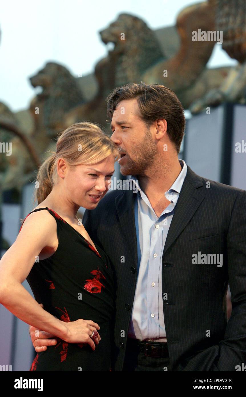 Russell Crowe And Renee Zellweger