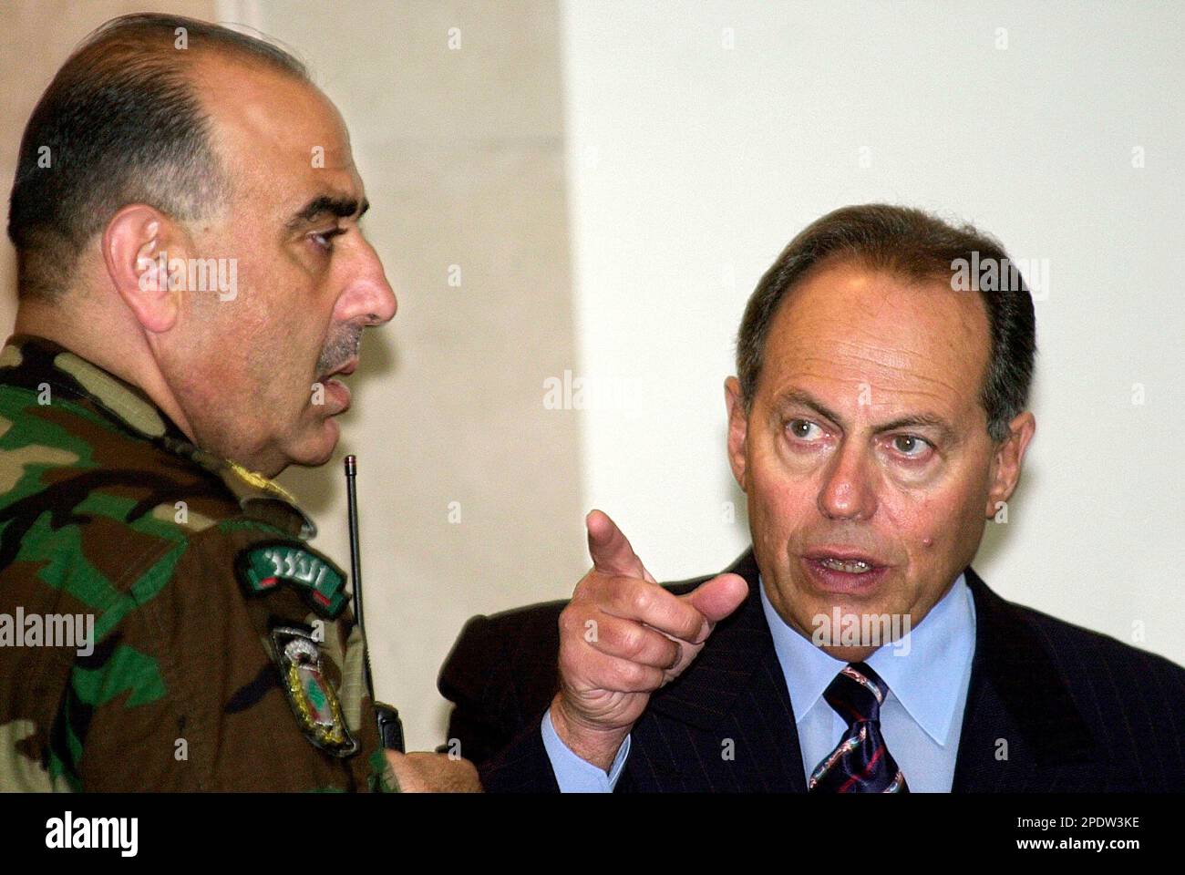 ** FILE ** Lebanese President Emile Lahoud, right, talks to Brig. Gen ...