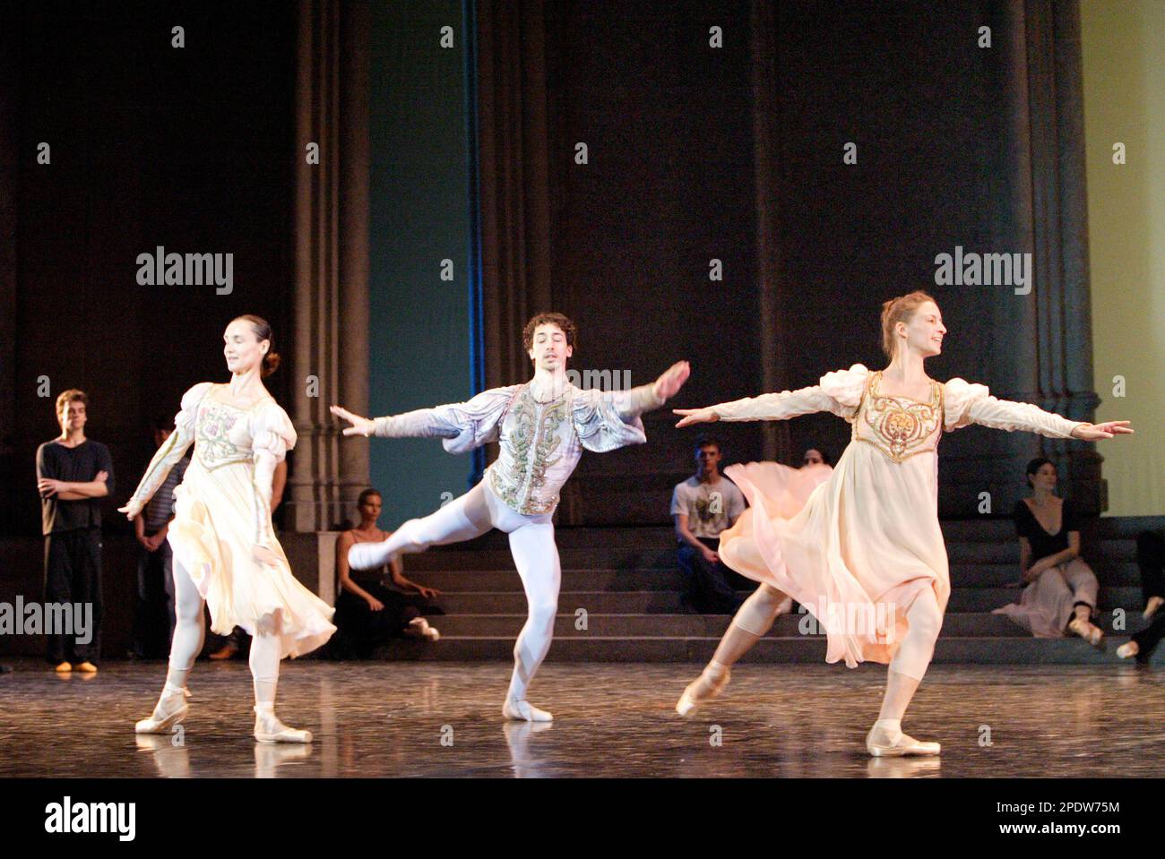 Showbiz swan lake hi-res stock photography and images - Alamy