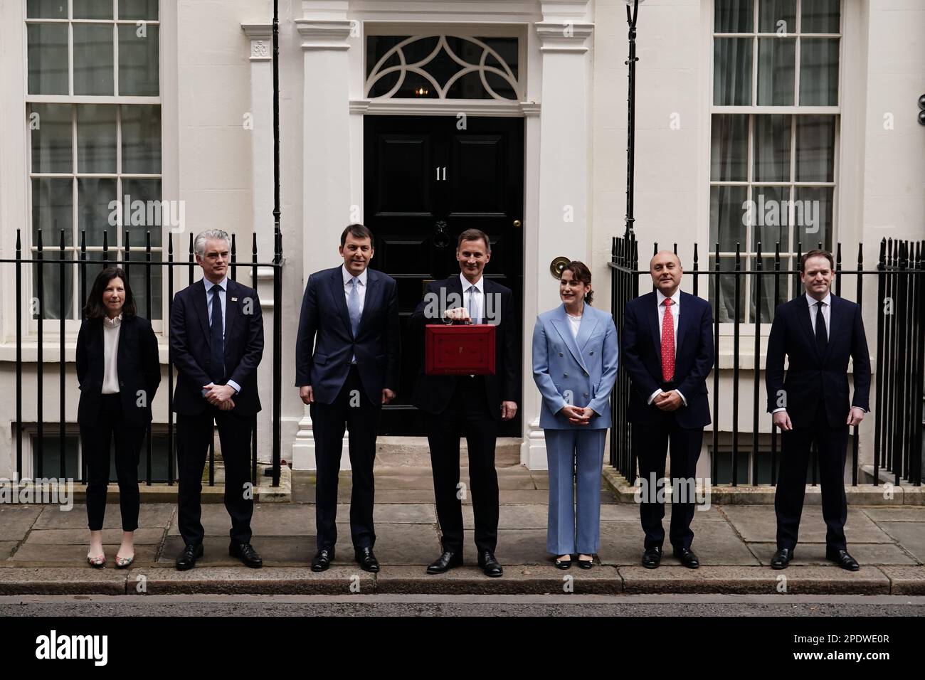 Chancellor of the Exchequer Jeremy Hunt leaves 11 Downing Street ...