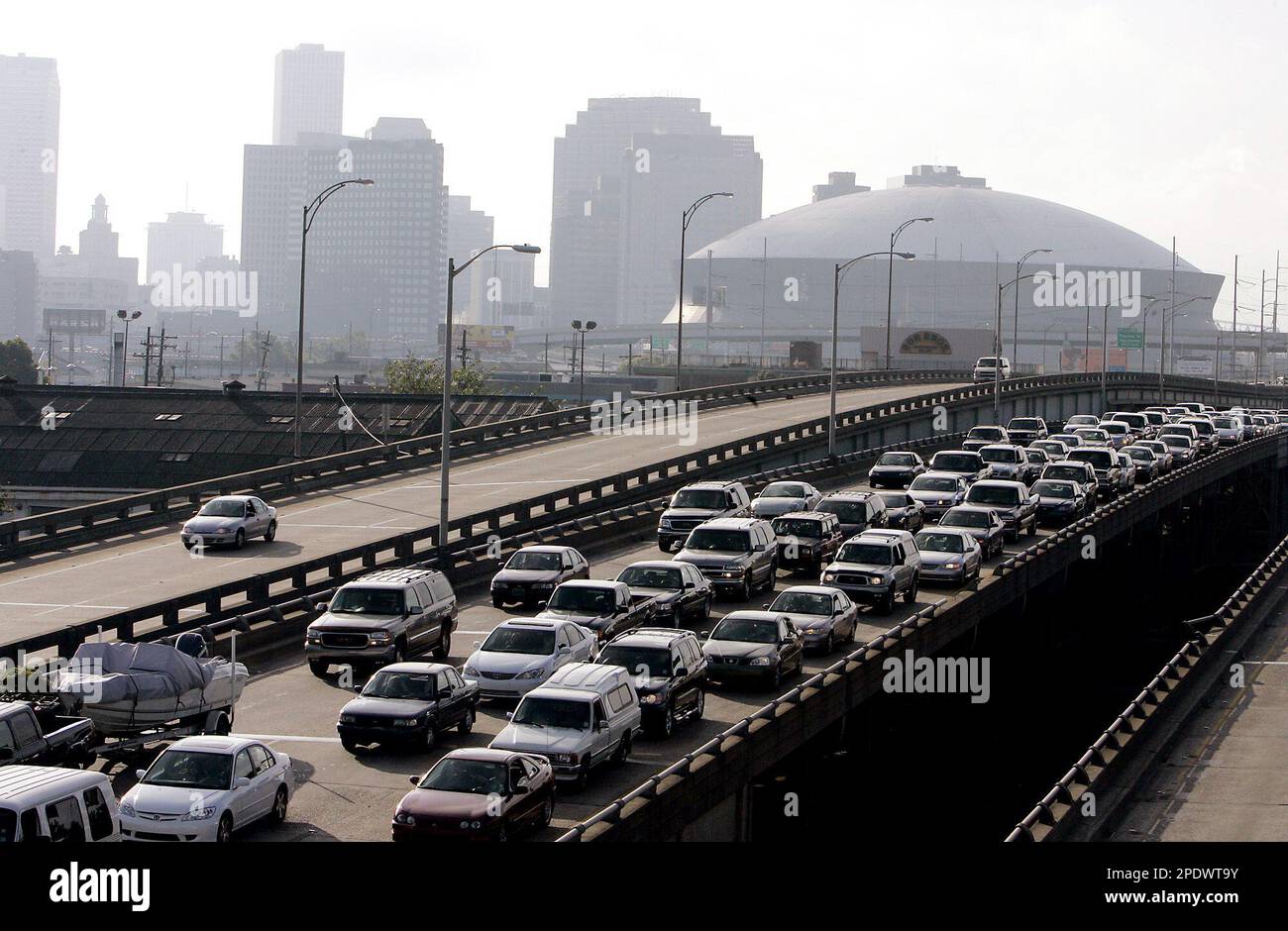 Vehicles leave New Orleans ahead of Hurricane Katrina on Sunday, Aug ...