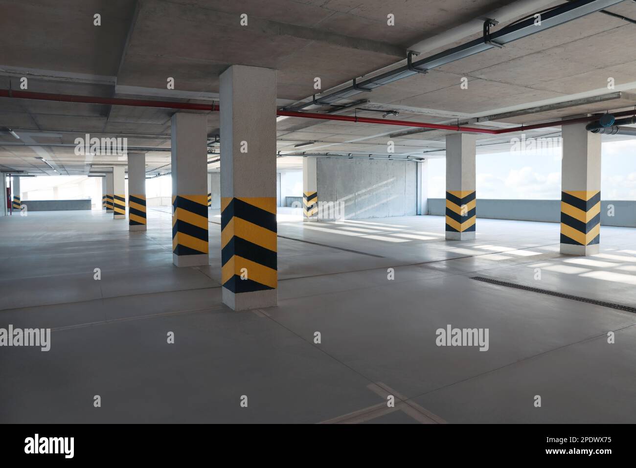 Paid parking free place hi-res stock photography and images - Alamy