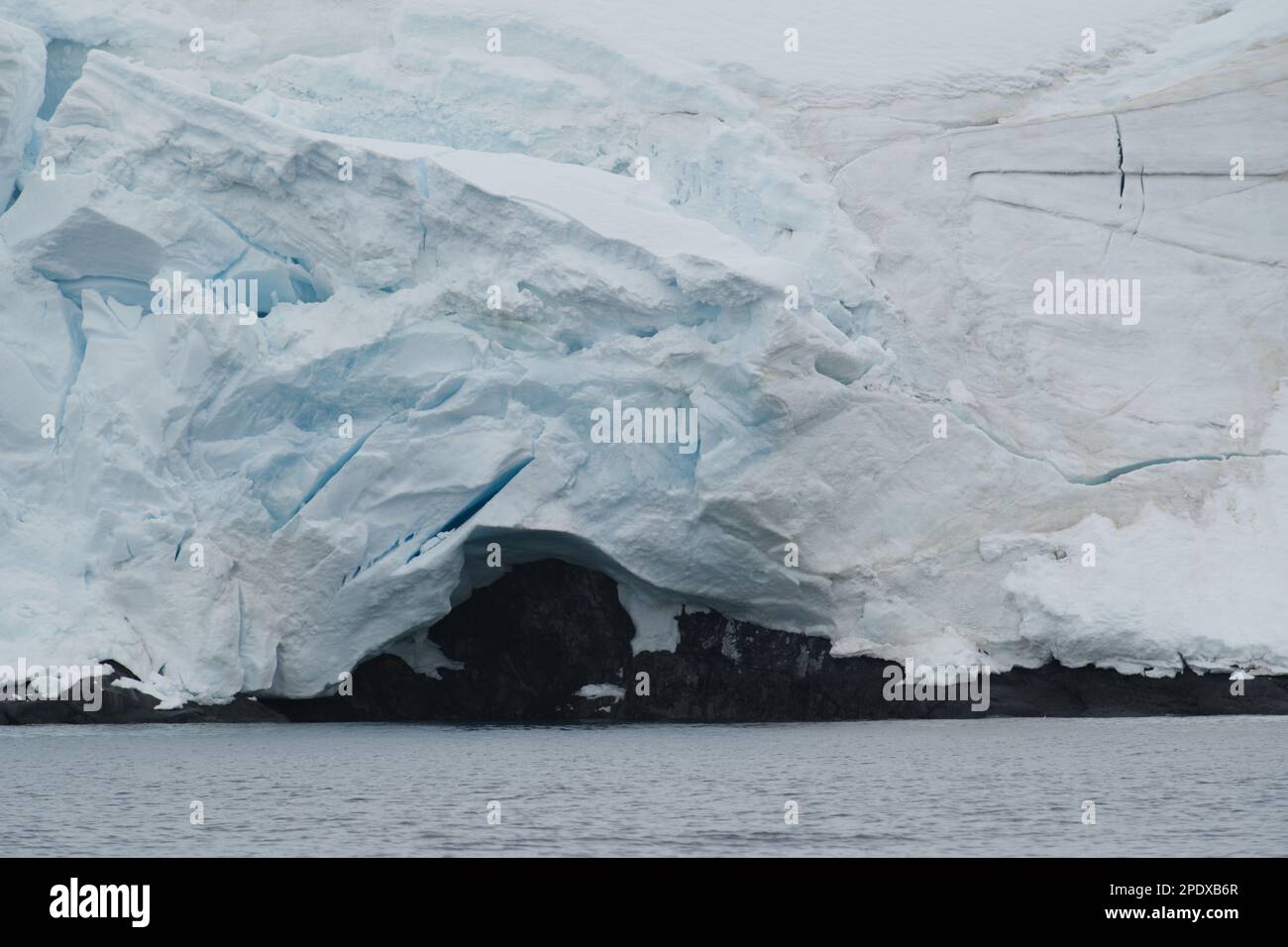 Antarctic coast line at Graham Passage Stock Photo - Alamy