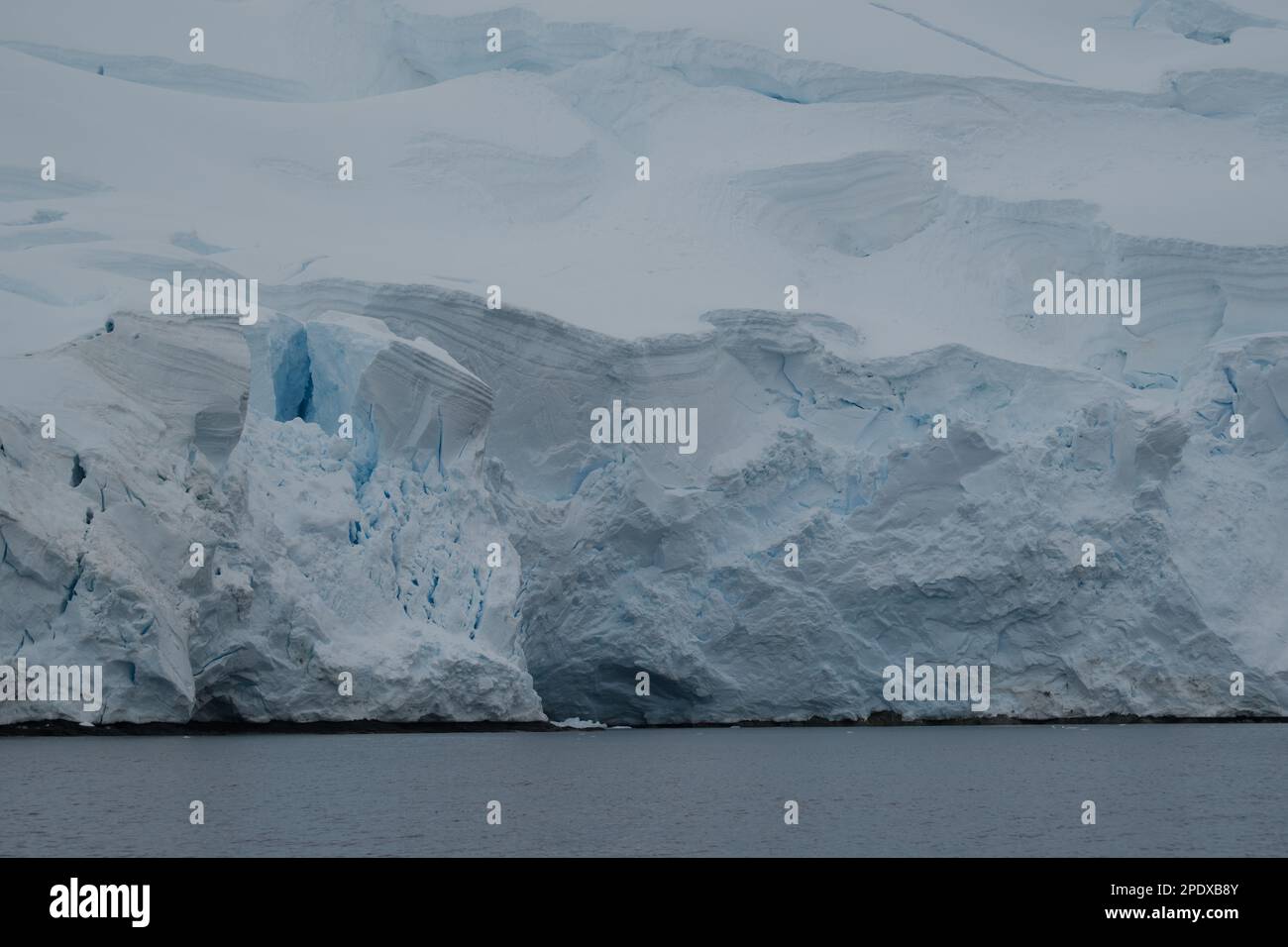 Antarctic coast line at Graham Passage Stock Photo - Alamy