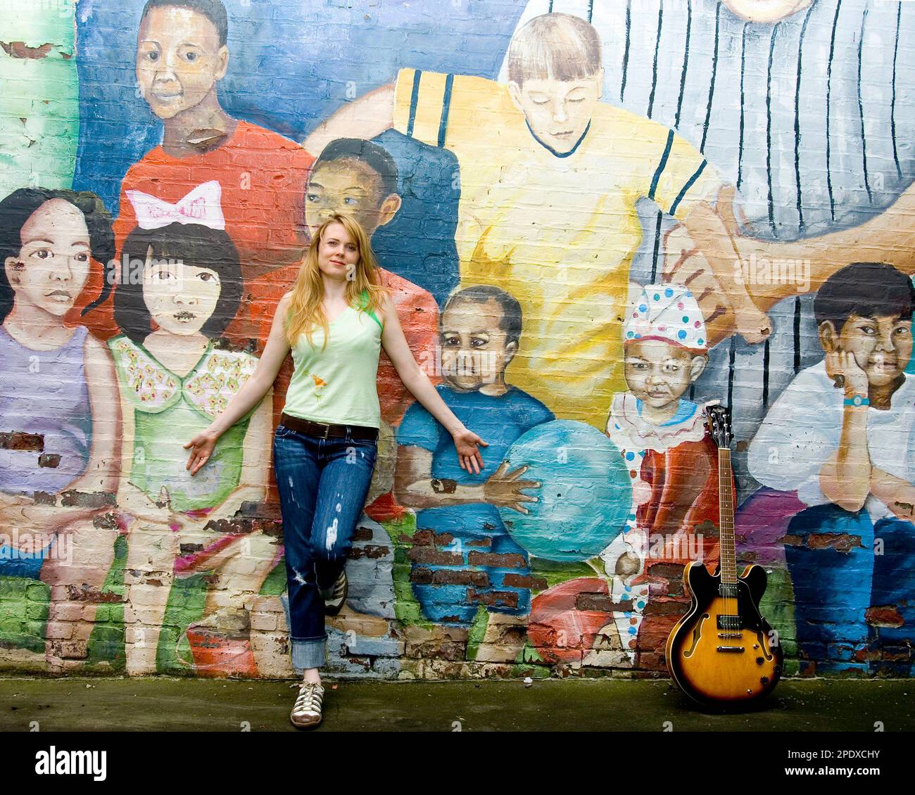 Vocalist and indie recording artist Kelly Buchanan is seen in and ...