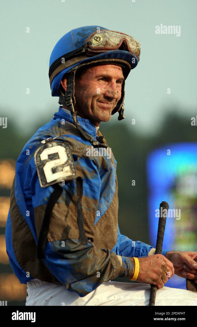 Jockey Jerry Bailey sits on Sweet Symphony on Saturday, Aug. 20, 2005 ...