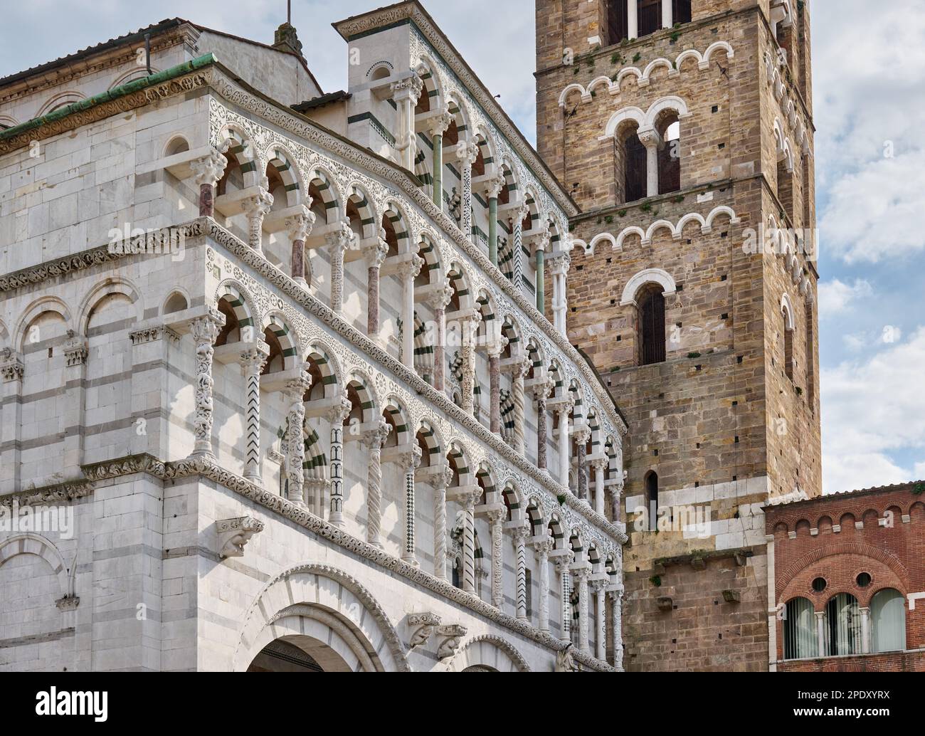 outside view of Cathedral San Martino of Lucca, Duomo di San Martino ...