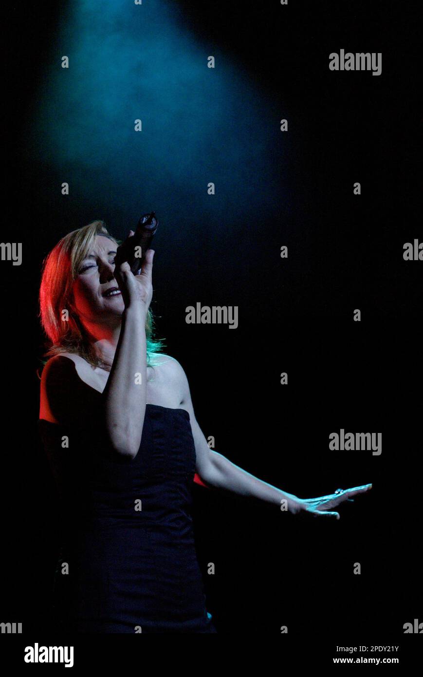 Caroline Nin performing in Sydney, Australia Stock Photo - Alamy