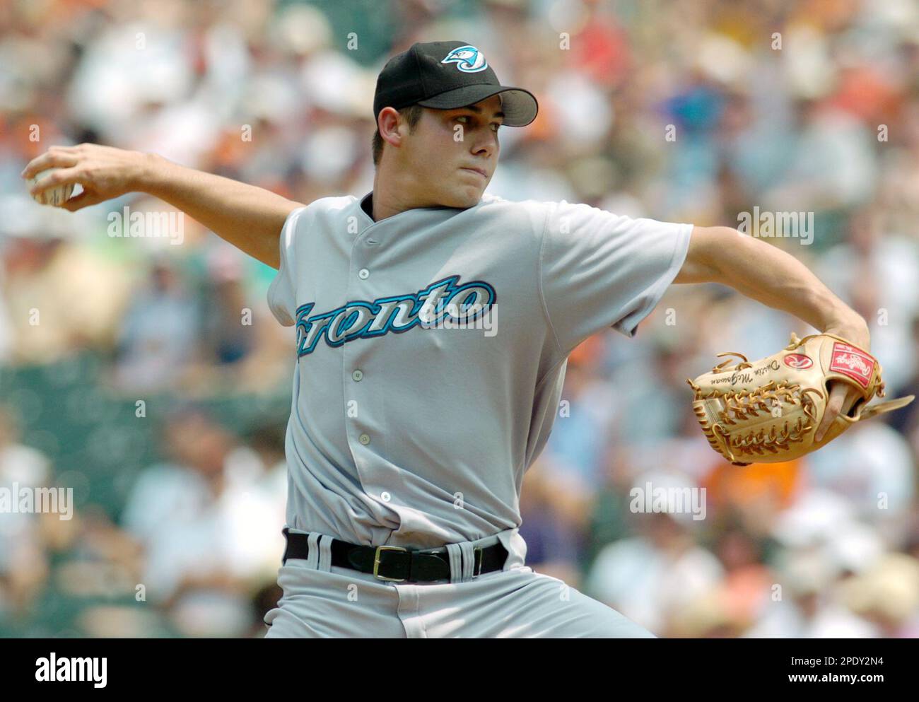 Toronto Blue Jays pitcher Dustin McGowan throws a pitch during the ...