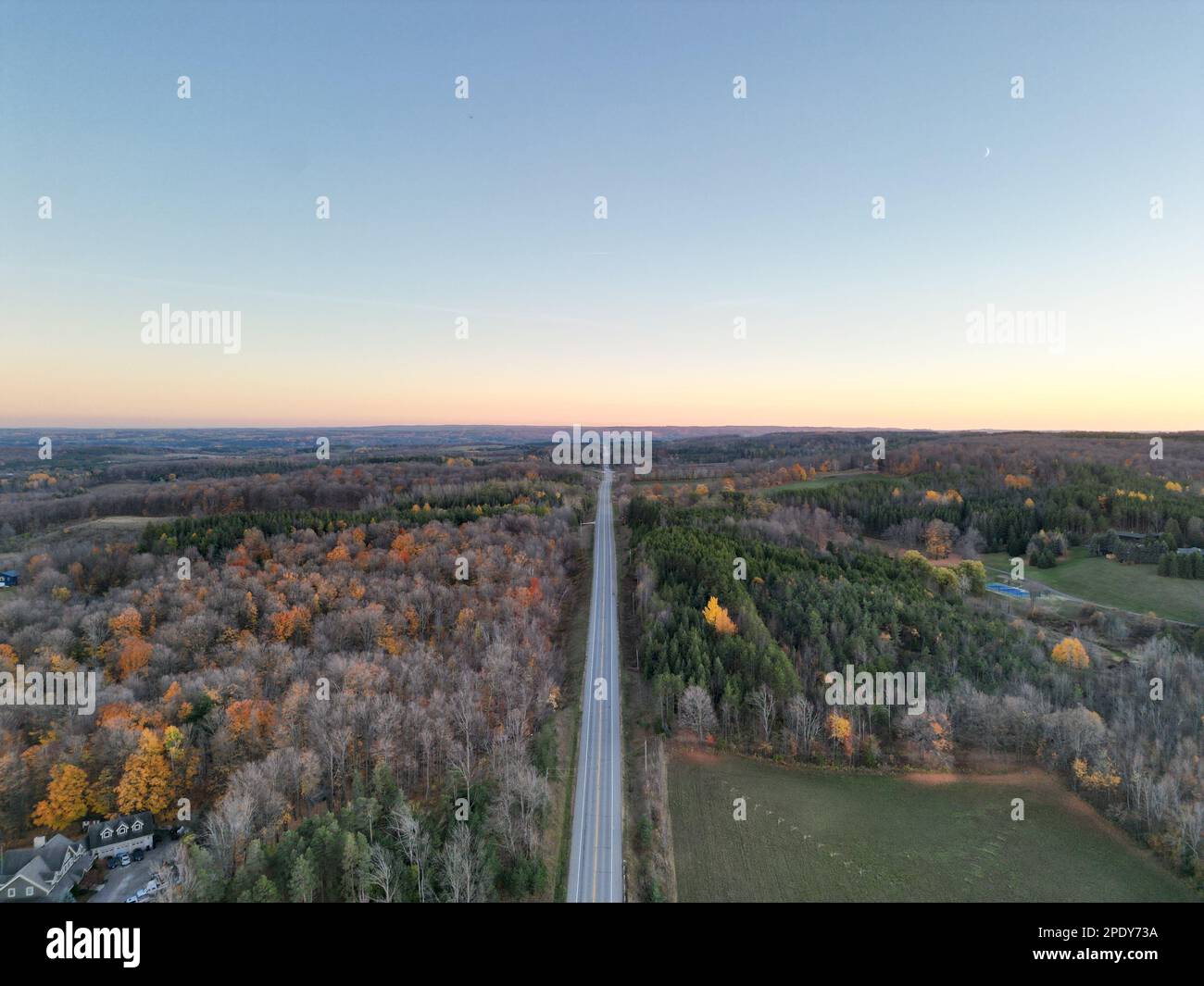 Apartment buildings in suburban complex hi-res stock photography and ...