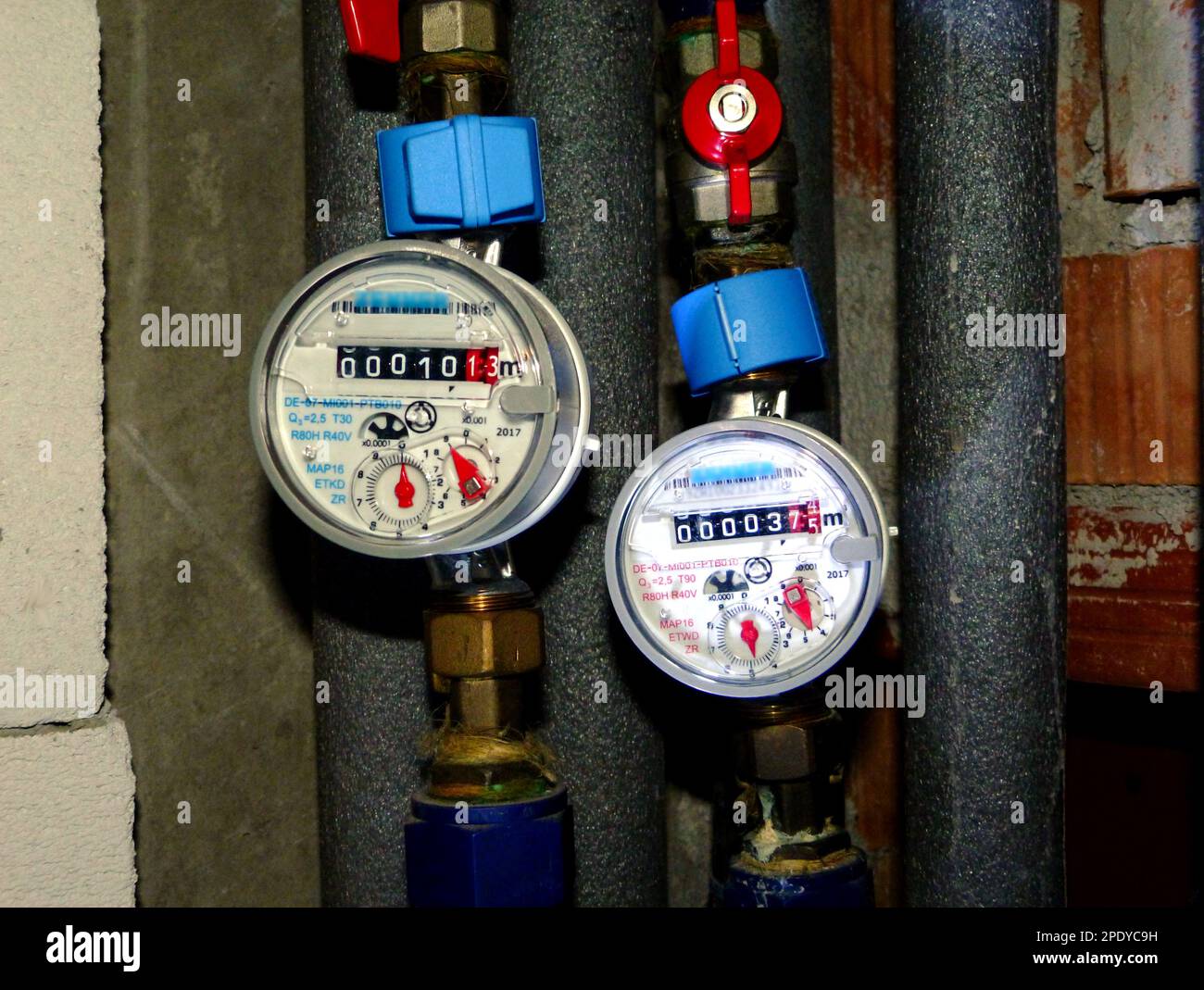 water meter for cold and hot water usage measuring device in mechanical ...