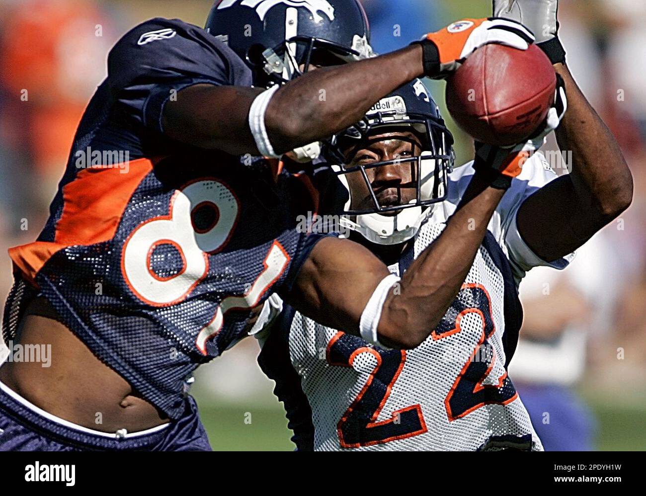 Denver Broncos wide receiver Charlie Adams (81) fights off rookie ...