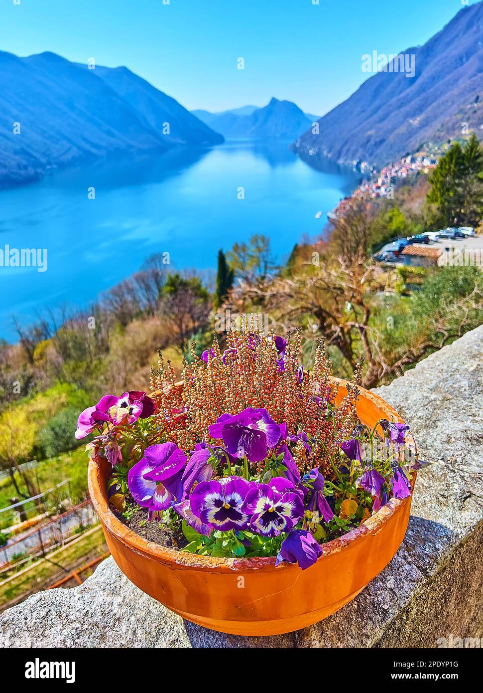 Upper lake como hi-res stock photography and images - Alamy