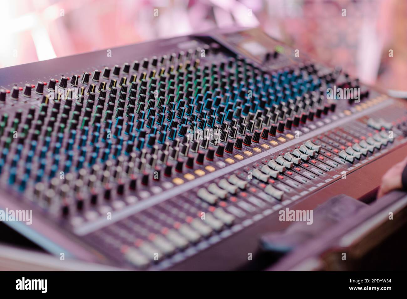 Mixer create hi-res stock photography and images - Alamy