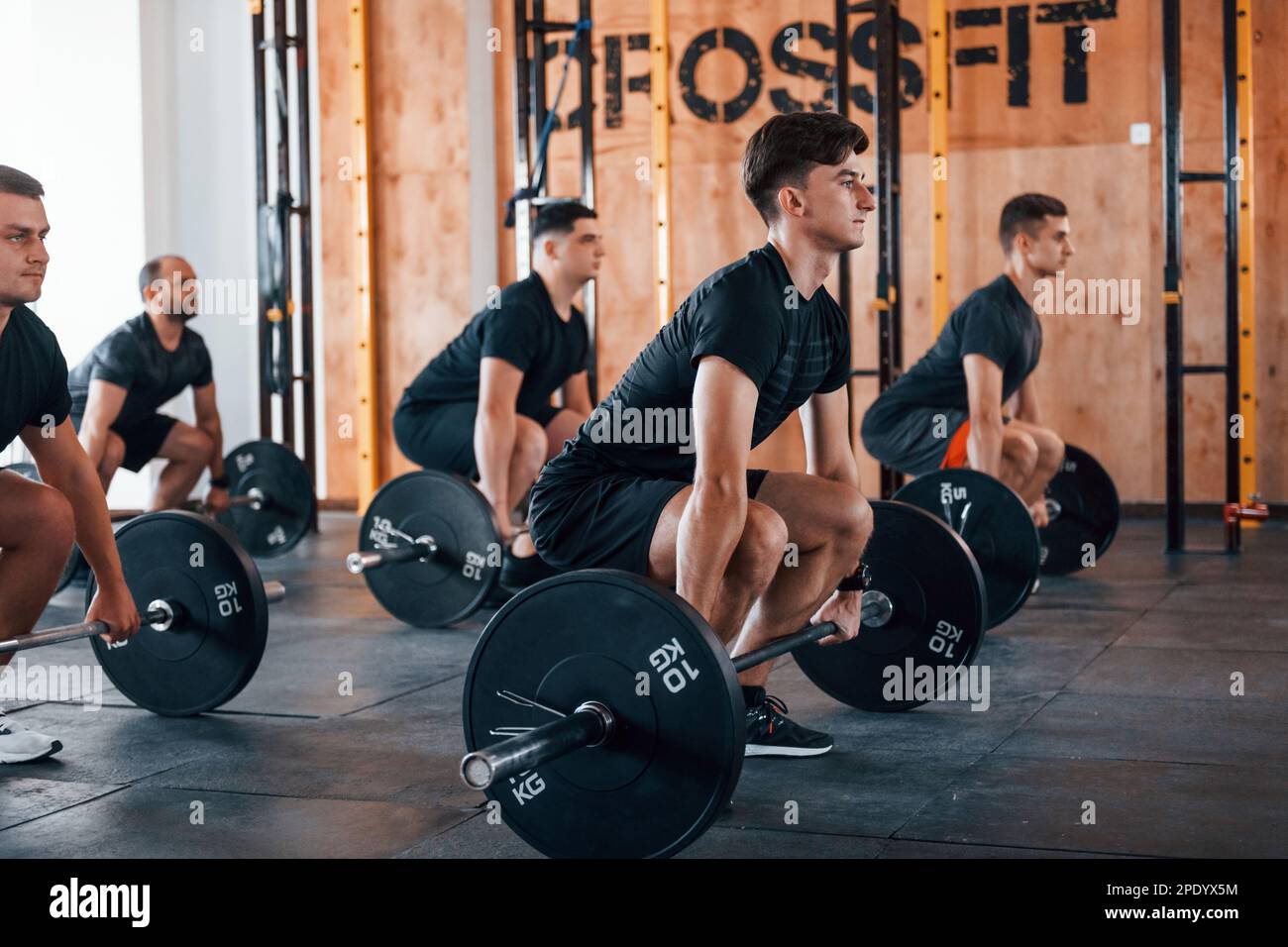 Interior busy gym hi-res stock photography and images - Alamy
