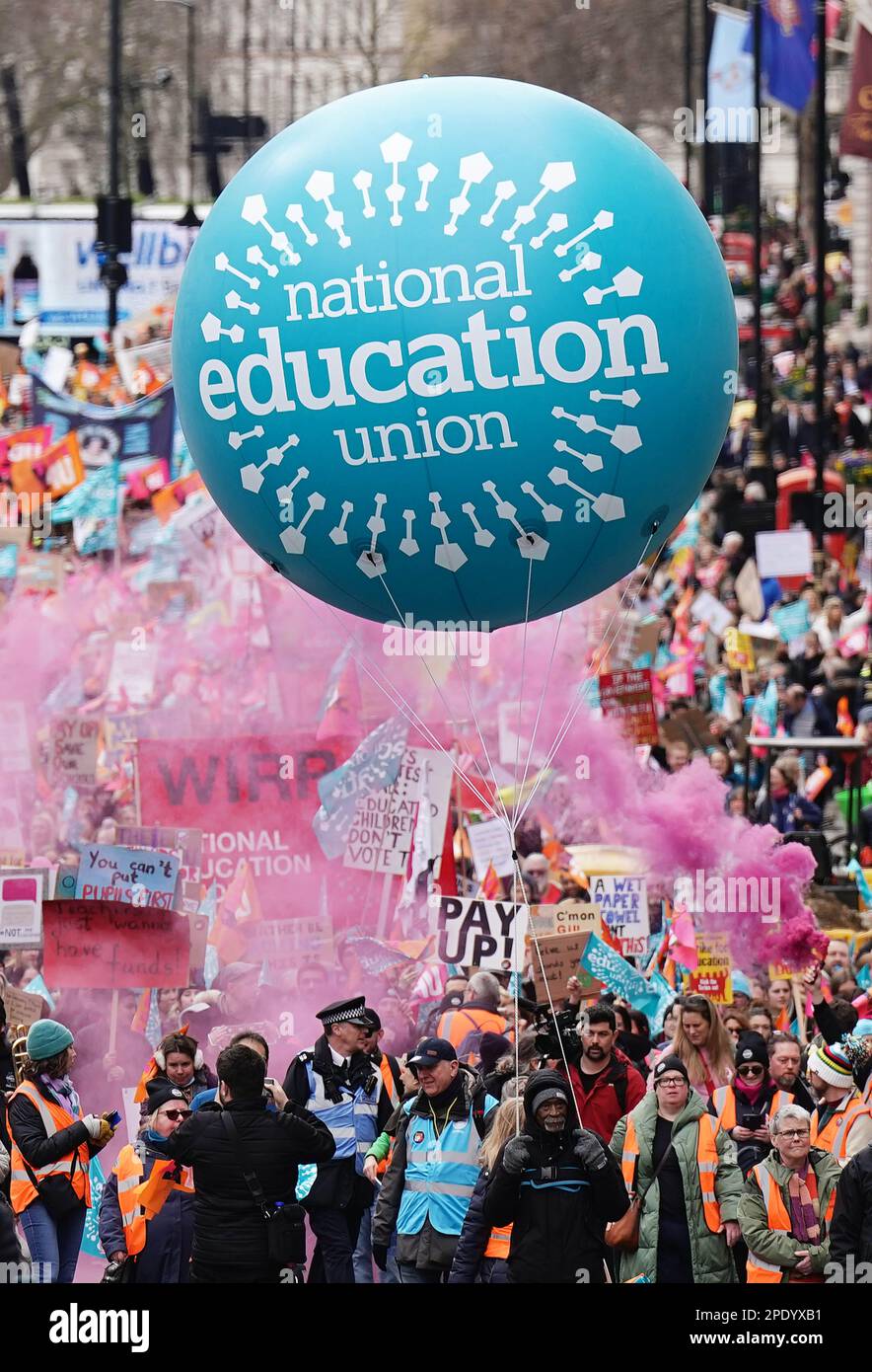 Striking members of the National Education Union (NEU) on Piccadilly ...