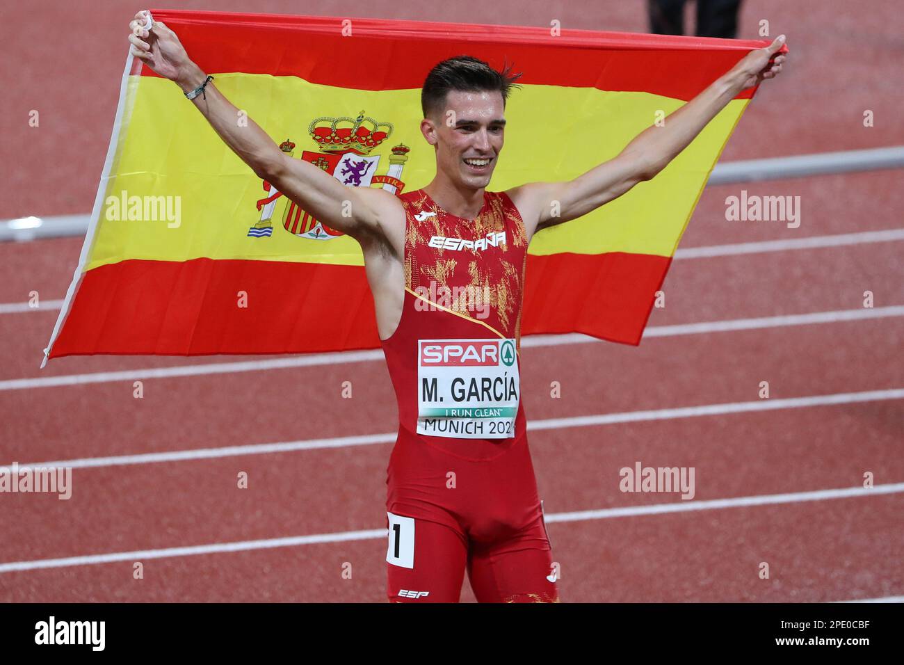 Mario GARCÍA celebrating his Bronze medal in the 1500m at the European Athletics Championship ...