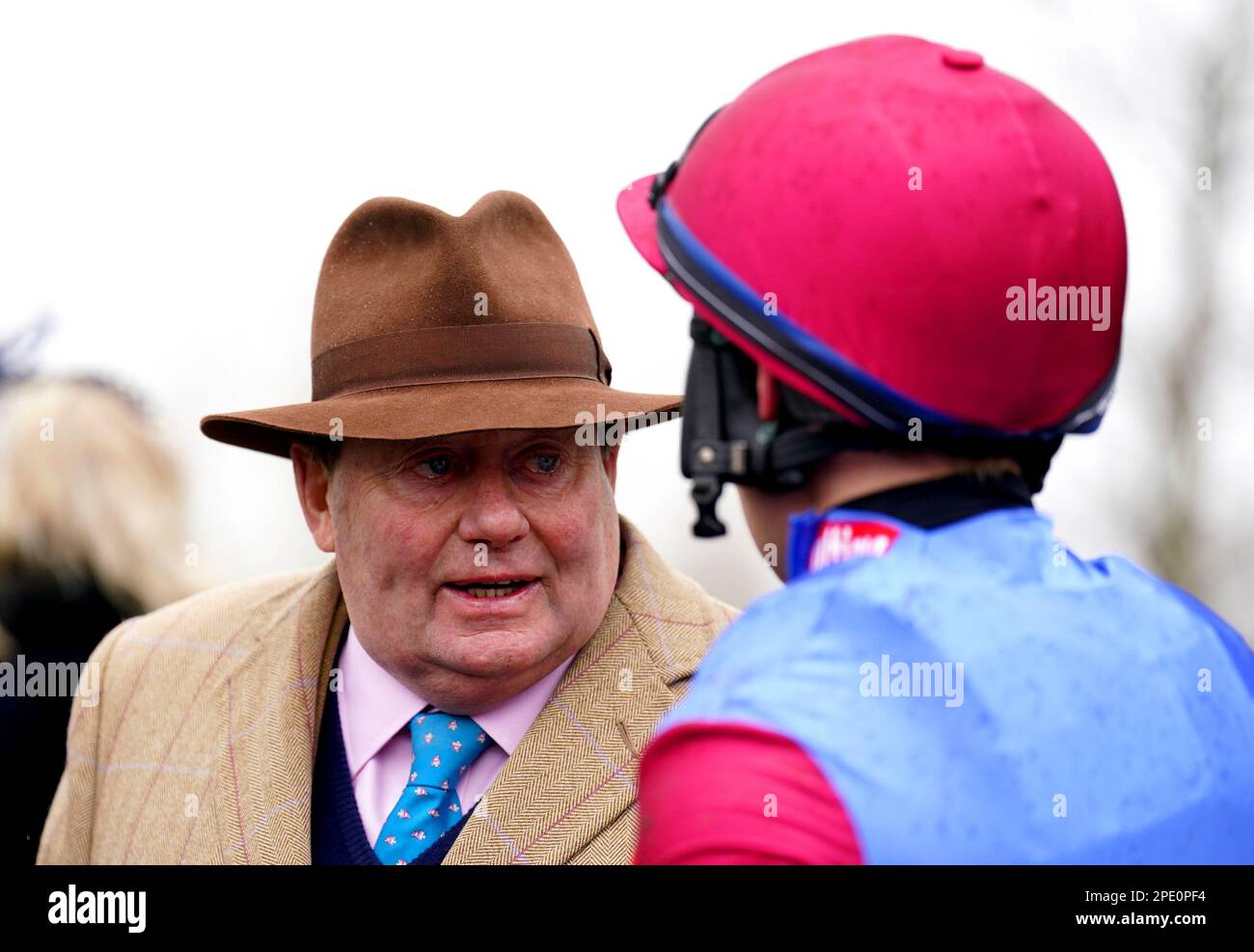 Nicky henderson 2023 racecourse hi-res stock photography and images - Alamy
