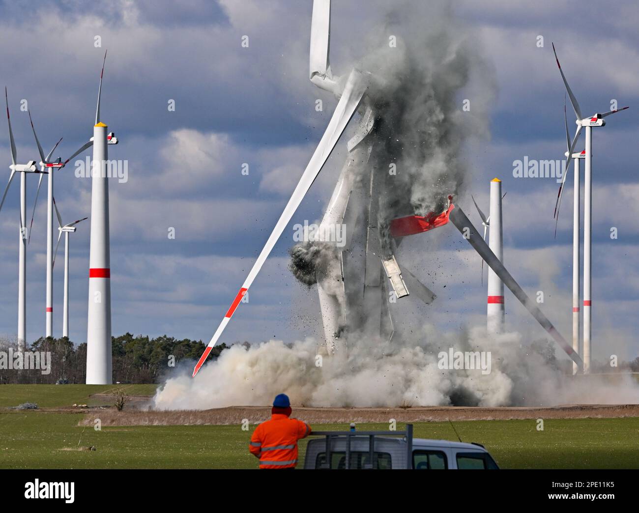 Jacobsdorf, Germany. 15th Mar, 2023. A new wind turbine is blown up due ...