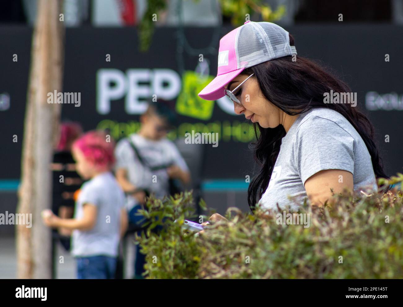 Lady behind hi-res stock photography and images - Alamy