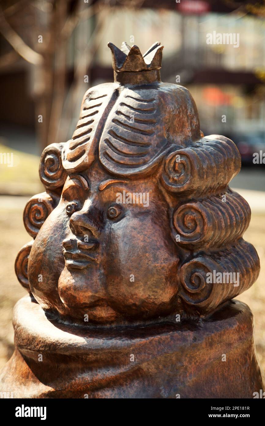 Bronze statue funny hi-res stock photography and images - Alamy