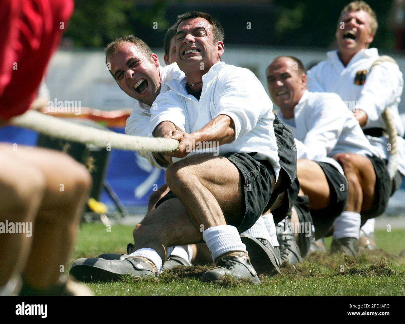 Die Herren-Mannschaft aus Deutschland zieht am Sonntag, 17. Juli 2005 ...