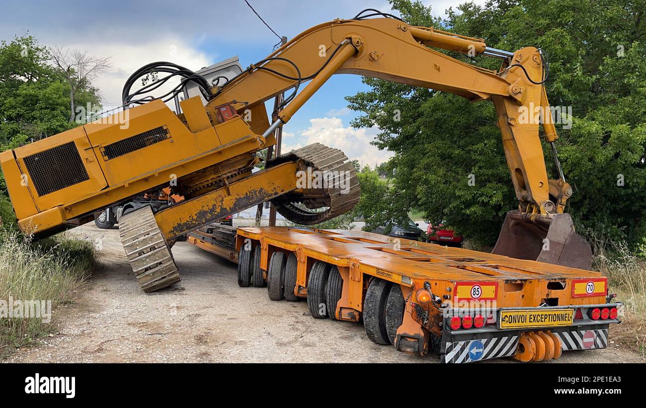 Transporting The Huge Excavator To The Next Mining Site, Heavy ...