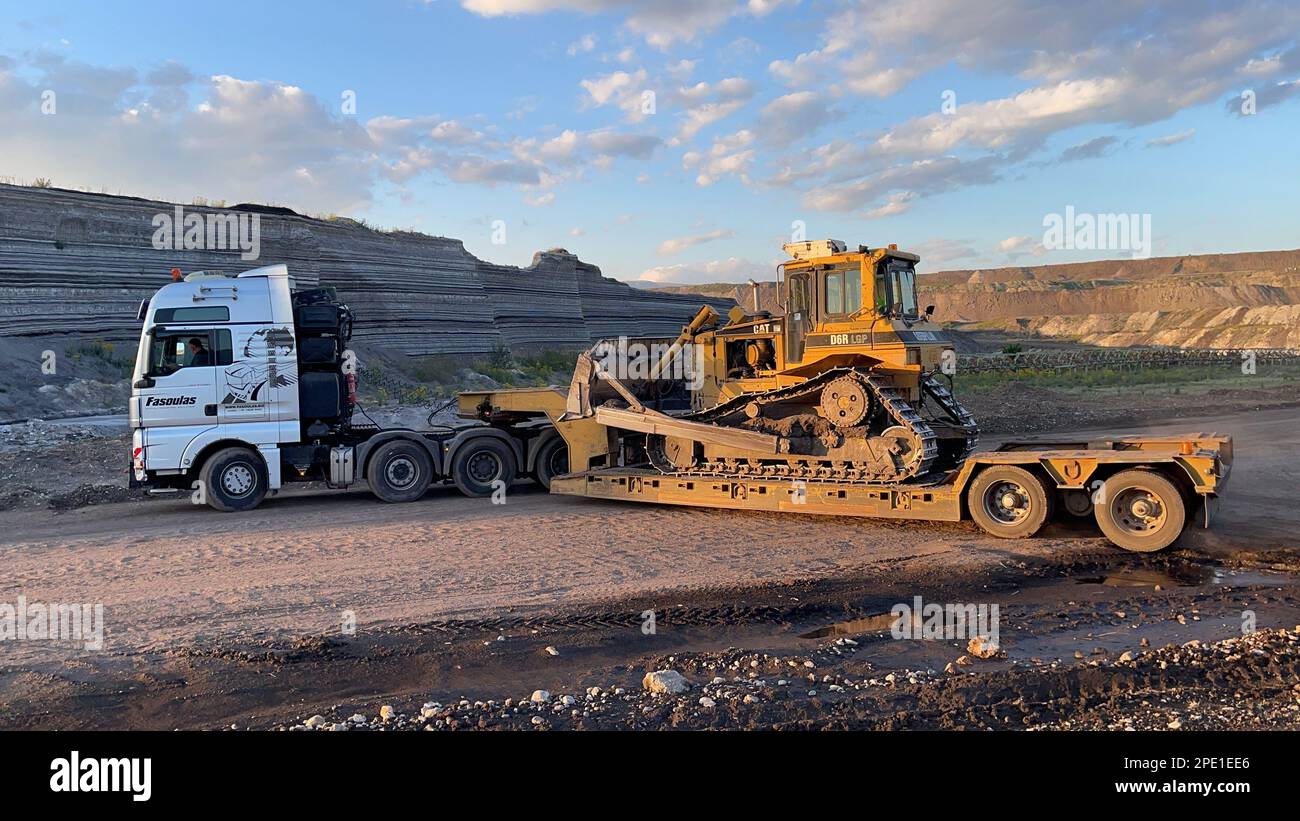 Transporting The Huge BulldozerTo The Next Mining Site, Heavy Transport ...