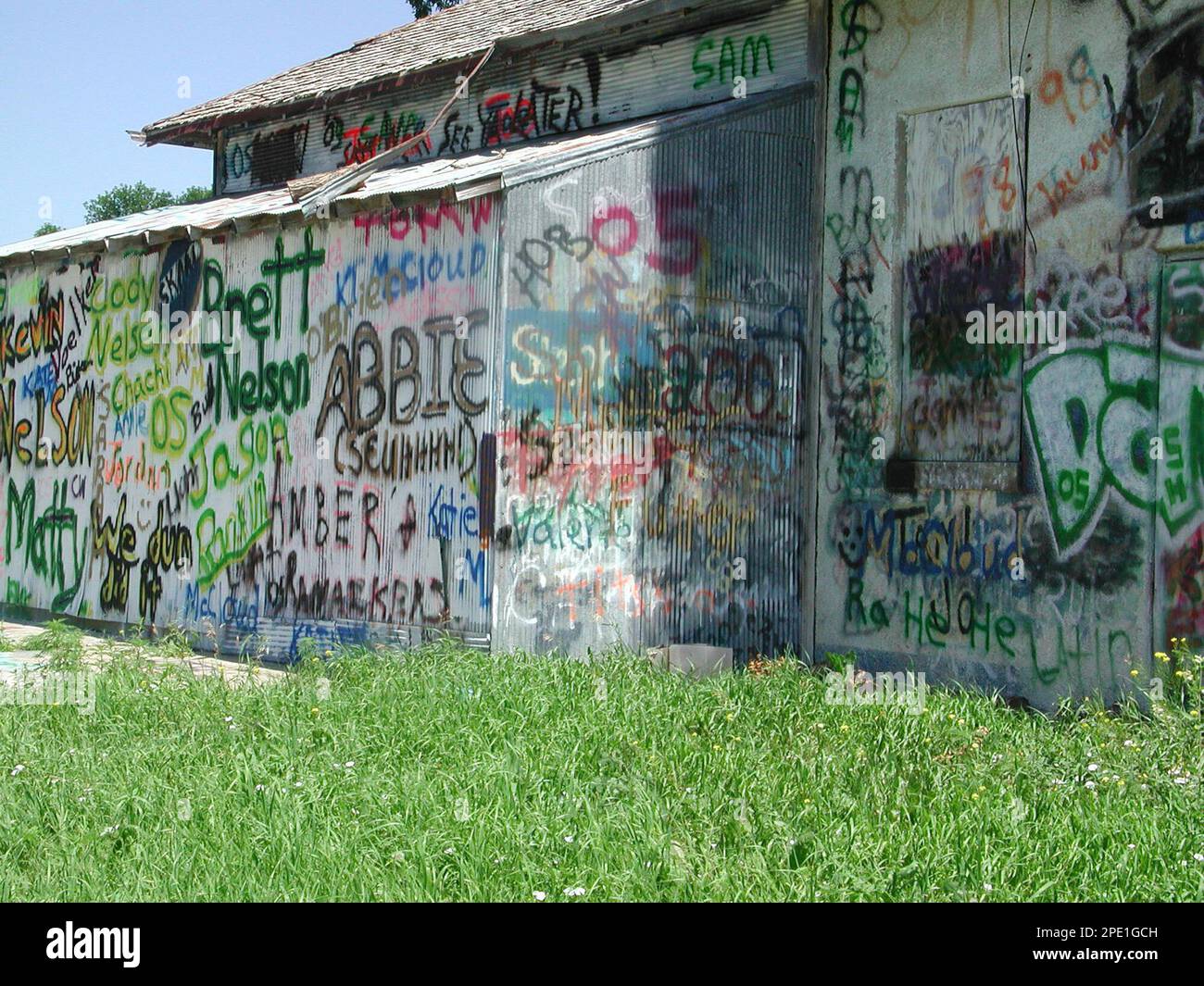 An abandonef filling station in Newman Grove, Neb., is shown covered in ...